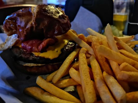 THE WILD GOOSE BAR & GRILL - 170 Photos & 381 Reviews - 4265 N Lincoln ...