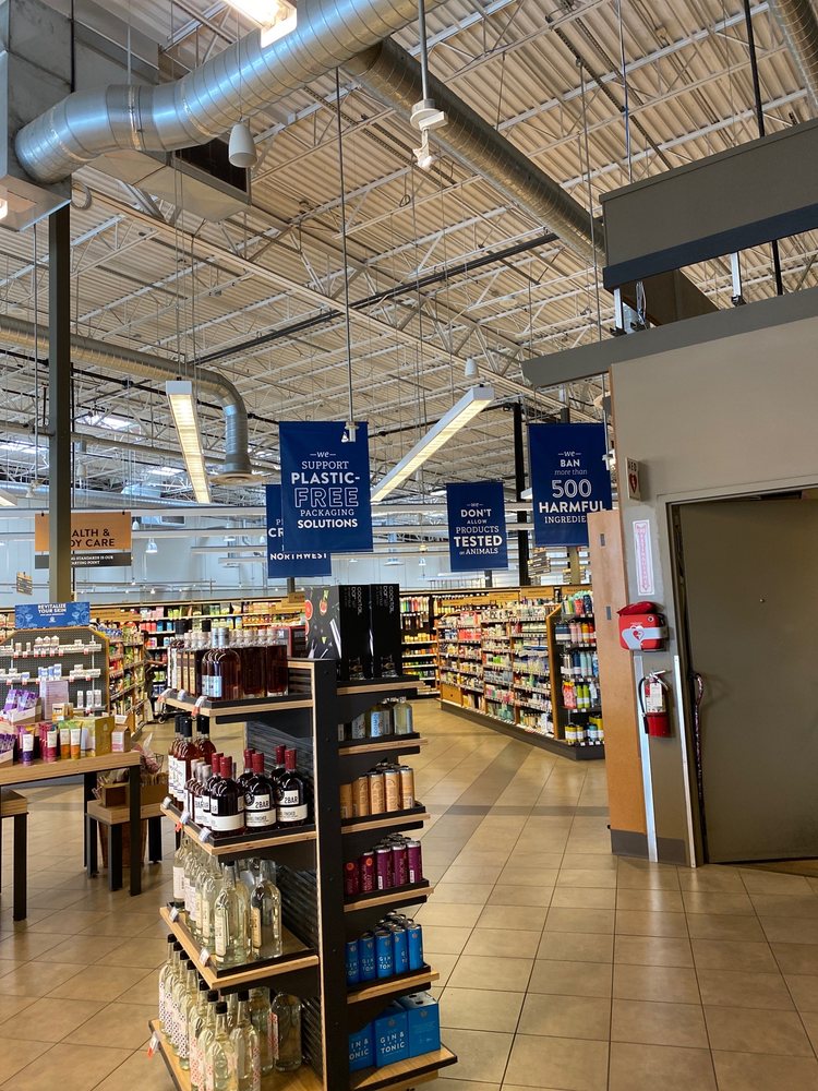 PCC COMMUNITY MARKETS - ISSAQUAH - Updated September 2025 - 131 Photos ...