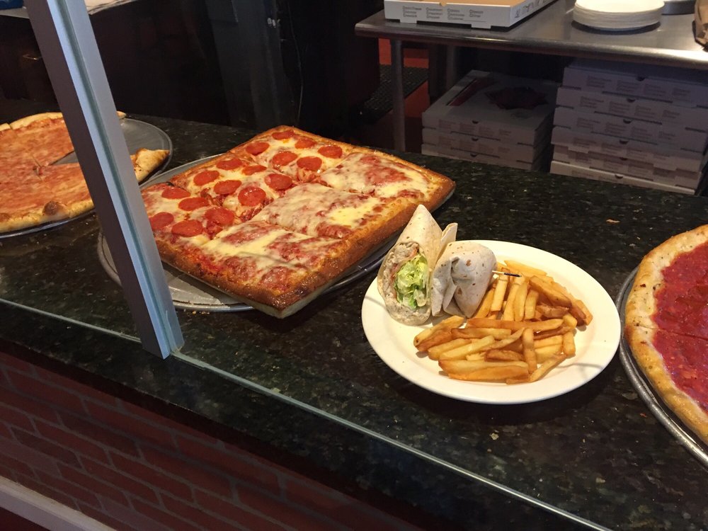 STATE STREET PIZZA & GRILL - 28 Photos & 46 Reviews - 148 W State St ...
