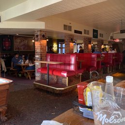 MADISON AVENUE PUB & RESTAURANT - Updated December 2025 - 68 Photos ...