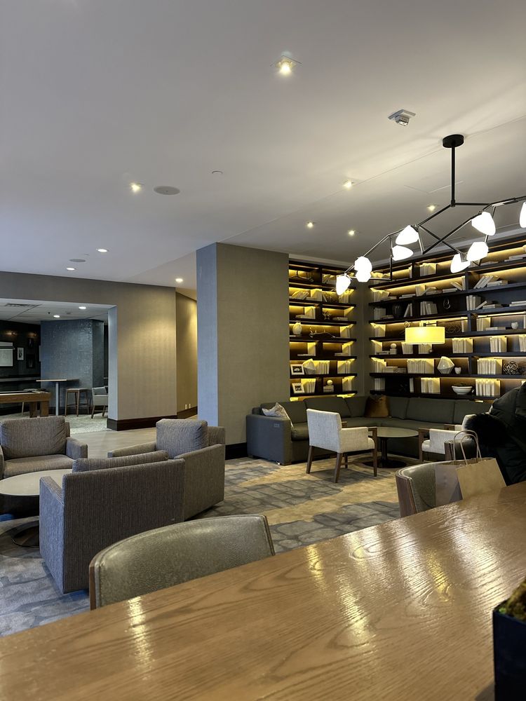 HYATT REGENCY CINCINNATI - Updated January 2026 - 213 Photos & 218 Real ...