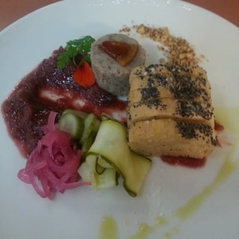 THE TOPIARY CAFE - Updated December 2025 - 40 Photos & 18 Reviews ...