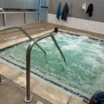 EŌS FITNESS - Updated August 2025 - 55 Photos & 46 Reviews - 2401 Rio ...