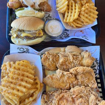 YOYO CHICKEN - Updated June 2024 - 60 Photos & 33 Reviews - 766 Merrick ...