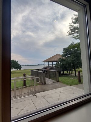 THE HOOCH - Updated August 2025 - 22 Photos - Soundside Inn Hotel Bar ...