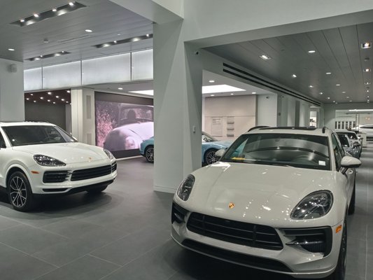 PORSCHE DOWNTOWN - CHICAGO - Updated January 2026 - 30 Photos & 27 ...