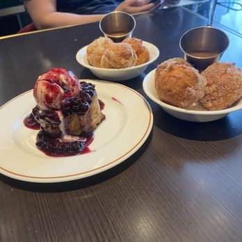 THE HOLBROOK HOUSE - Updated November 2024 - 404 Photos & 161 Reviews ...