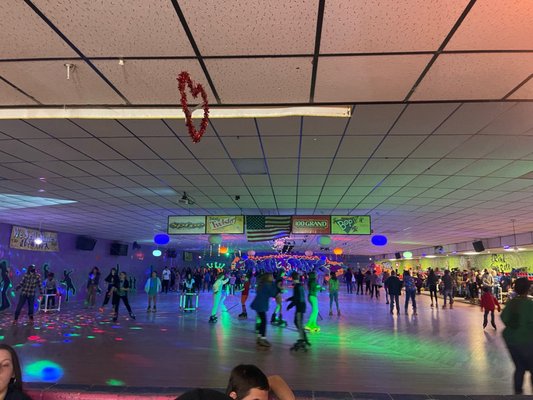 RINK RATZ SKATING RINK - Updated December 2025 - 29 Photos & 19 Reviews ...