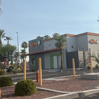 SALAD AND GO - Updated October 2025 - 67 Photos & 137 Reviews - 2323 ...