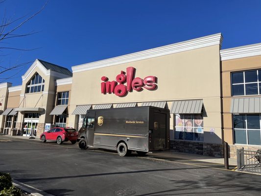 INGLES - Updated June 2025 - 23 Photos & 21 Reviews - 863 Brevard Rd ...