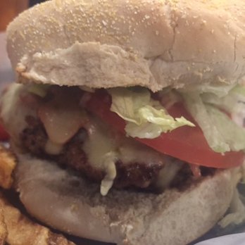 SHUCKERS - Updated August 2024 - 33 Photos & 37 Reviews - 70 Olde Main ...