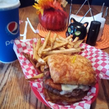 COUNTRY GRUB - Updated December 2025 - 32 Photos & 48 Reviews - 2419 S ...