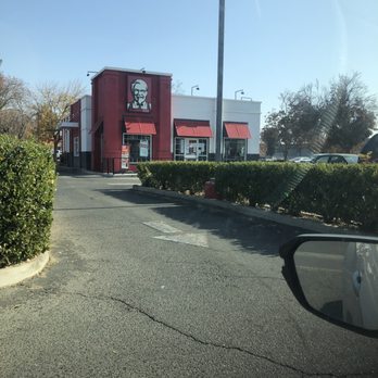 KFC - Updated February 2025 - 64 Photos & 65 Reviews - 4175 W Shaw ...