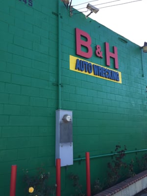 B & H AUTO WRECKING - 23 Photos & 30 Reviews - 16845 S Main St, Gardena ...