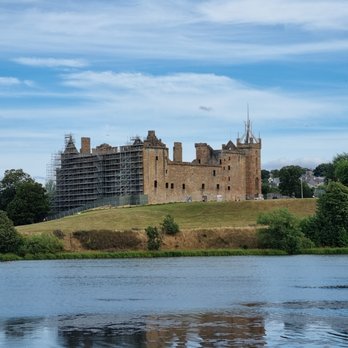 LINLITHGOW PALACE AND LOCH CIRCULAR WALK - 17 Photos - Kinloch View ...