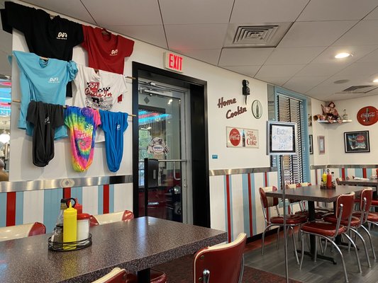 DJ’S TASTE OF THE 50’S - Updated October 2025 - 175 Photos & 183 ...