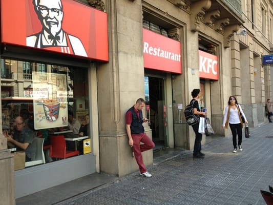 KFC - Updated August 2025 - Carrer de Fontanella, Päijät-Häme ...