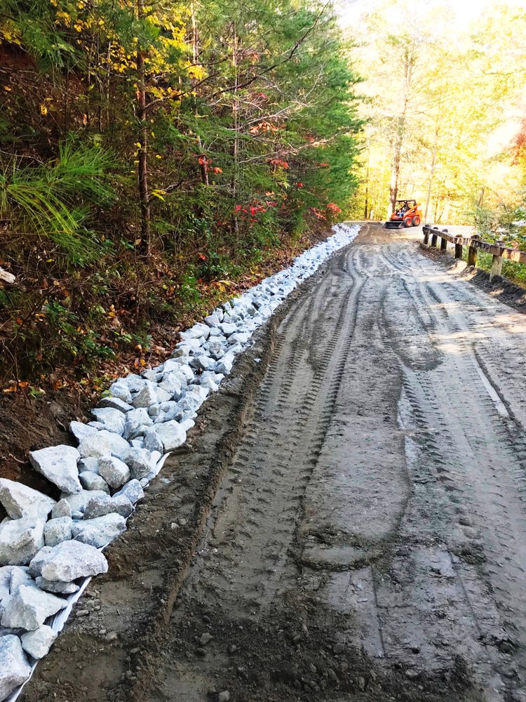 TRI CITY PAVING - Updated December 2025 - 150 E Court St, Rutherfordton ...