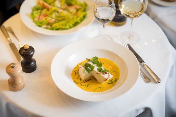 LE MATIGNON - 84 Photos & 79 Reviews - 3 avenue Matignon, Paris, France ...