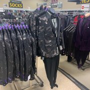 D&K SUIT CITY - 20 Photos & 17 Reviews - Men's Clothing - 4750 Memorial ...