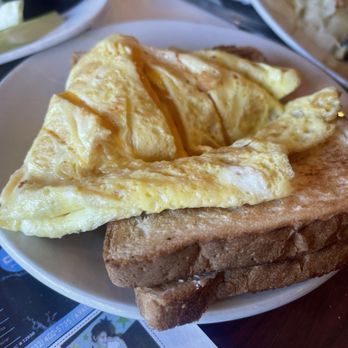 REO DINER - Updated September 2025 - 208 Photos & 271 Reviews - 392 ...