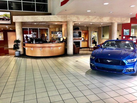 PHIL LONG FORD OF DENVER - Updated December 2025 - 68 Photos & 289 ...