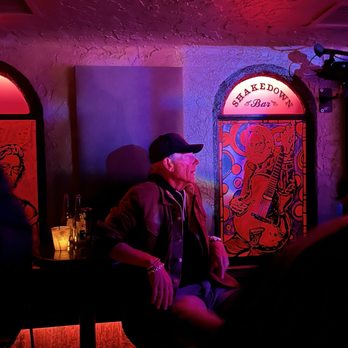 SHAKEDOWN BAR - Updated July 2025 - 35 Photos & 64 Reviews - 304 Bridge ...