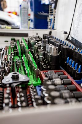 BOB’S SERVICE CENTER - Updated January 2025 - 68 Photos & 31 Reviews ...