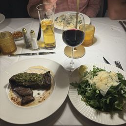 ELAINE’S RESTAURANT AND BAR - Updated July 2025 - 132 Photos & 88 ...