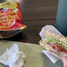 M & M DELI - Updated October 2025 - 110 Photos & 158 Reviews - 1960 ...