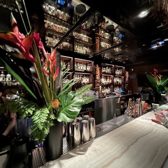 THREE DOTS AND A DASH - Updated March 2025 - 5791 Photos & 4080 Reviews ...