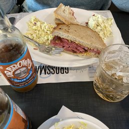 GROSSMAN’S NOSHERY & BAR - 643 Photos & 473 Reviews - 308 Wilson St ...