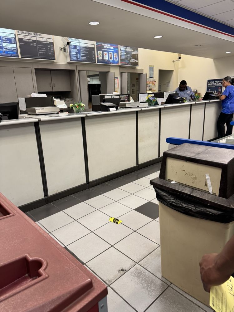 UNITED STATES POSTAL OFFICE - Updated June 2025 - 10505 Town And ...