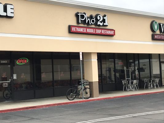 PHO 21 - Updated October 2024 - 124 Photos & 219 Reviews - 2443 Bay ...