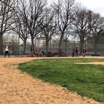 COMMODORE BARRY PARK - Updated October 2025 - 43 Photos - Nassau St ...