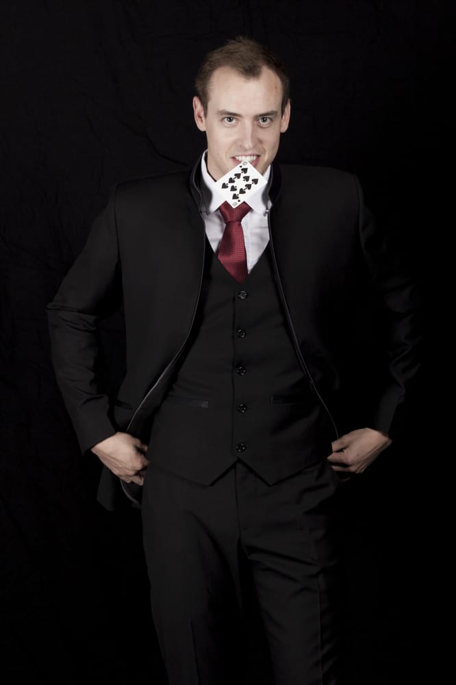 NATHAN HEDGER ROVING MAGICIAN - Updated May 2024 - Brisbane Queensland ...