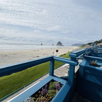 THE STEPHANIE INN & DINING ROOM - Updated October 2025 - 356 Photos ...