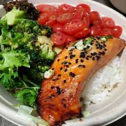 BOLTIFUL FRESH KITCHEN - Updated December 2025 - 449 Photos & 320 ...