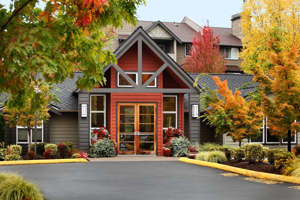 REDMOND PLACE APARTMENTS - Updated December 2025 - 71 Photos & 13 ...