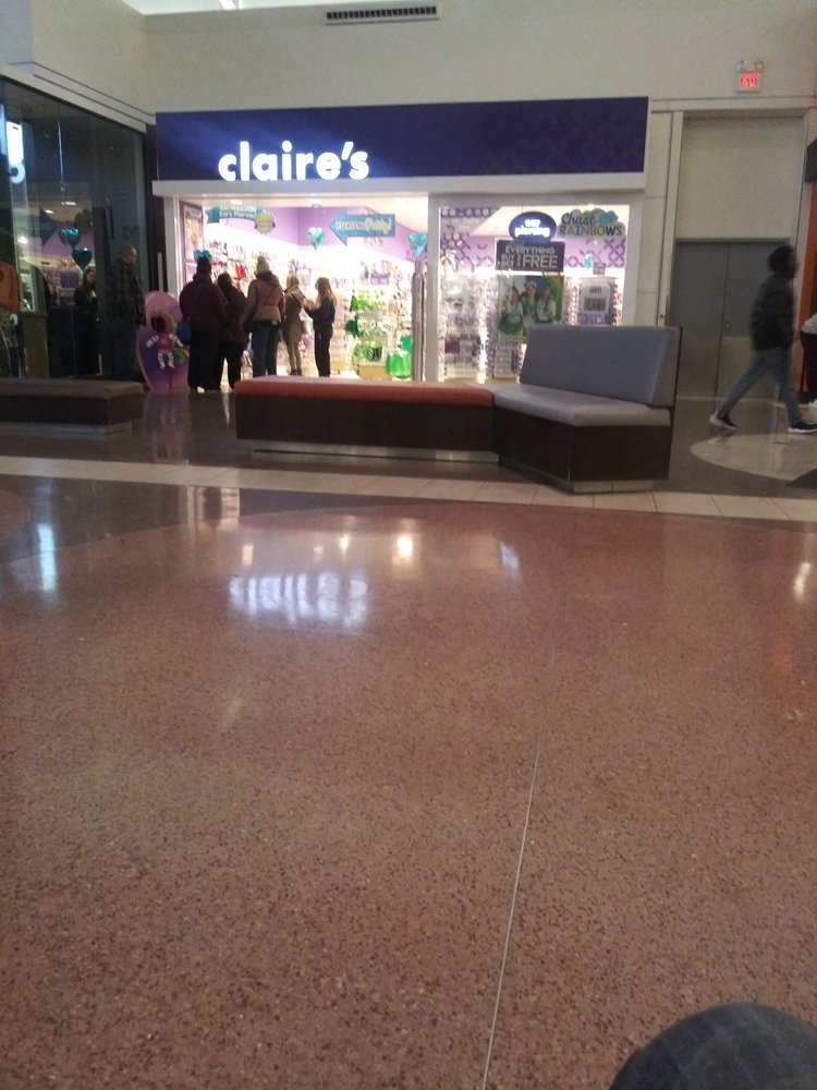 CLAIRE’S BOUTIQUE - Piercing - 611 Chicago Ridge Mall, Chicago Ridge ...