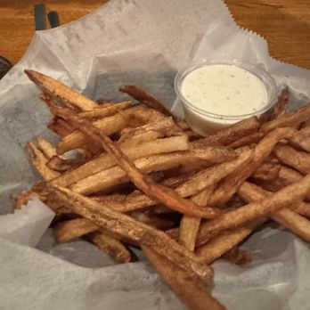 LYONS PUB - Updated October 2025 - 173 Photos & 258 Reviews - 16 S 6th ...