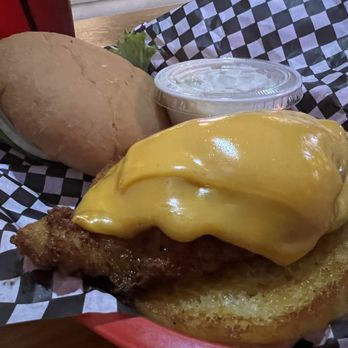 BUFFALO BAR & GRILL - Updated June 2025 - 313 Photos & 524 Reviews ...