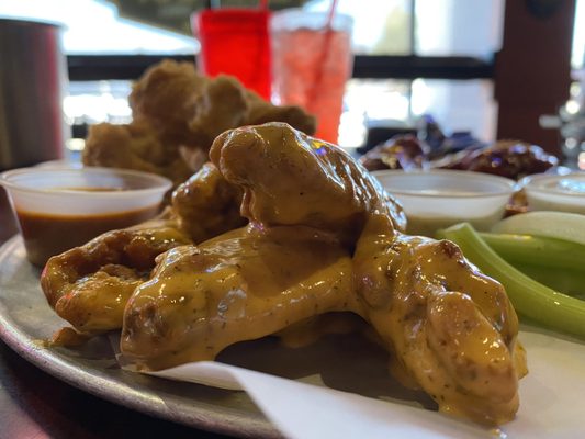 WINGZUP - Updated July 2024 - 434 Photos & 498 Reviews - 1000 E 41st St ...