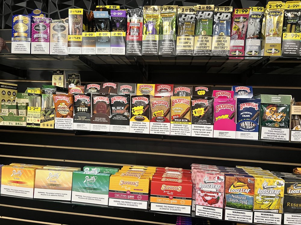 SMOKIN MIRRORS SMOKE SHOP - Updated May 2025 - 2102 Hollywood Rd NW ...