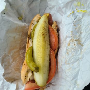 VIENNA BEEF FACTORY STORE - Updated February 2025 - 93 Photos & 48 ...