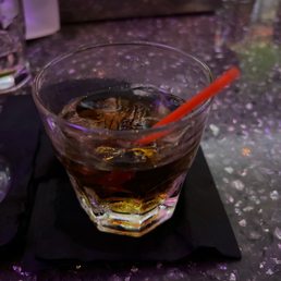 ZIO TOTO - Updated July 2025 - 108 Photos & 186 Reviews - 86 Page Ave ...