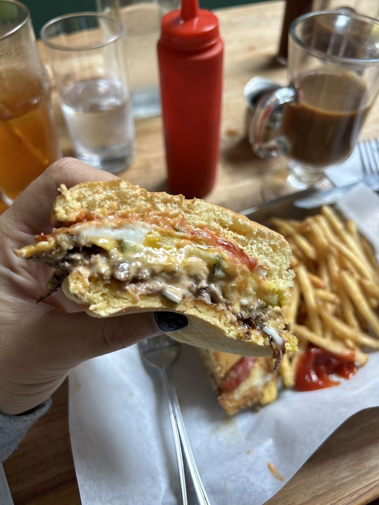 THE SENECA - Updated March 2025 - 63 Photos & 72 Reviews - 582 Seneca ...