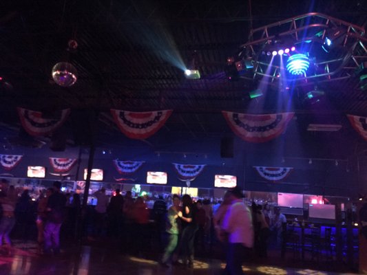 BUCK WILD - 16 Photos & 38 Reviews - Country Dance Halls - 1025 W Nasa ...