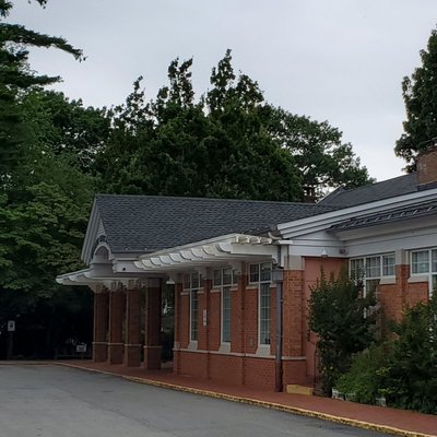 WESTBURY MEMORIAL PUBLIC LIBRARY - Updated May 2026 - 96 Photos - 445 ...