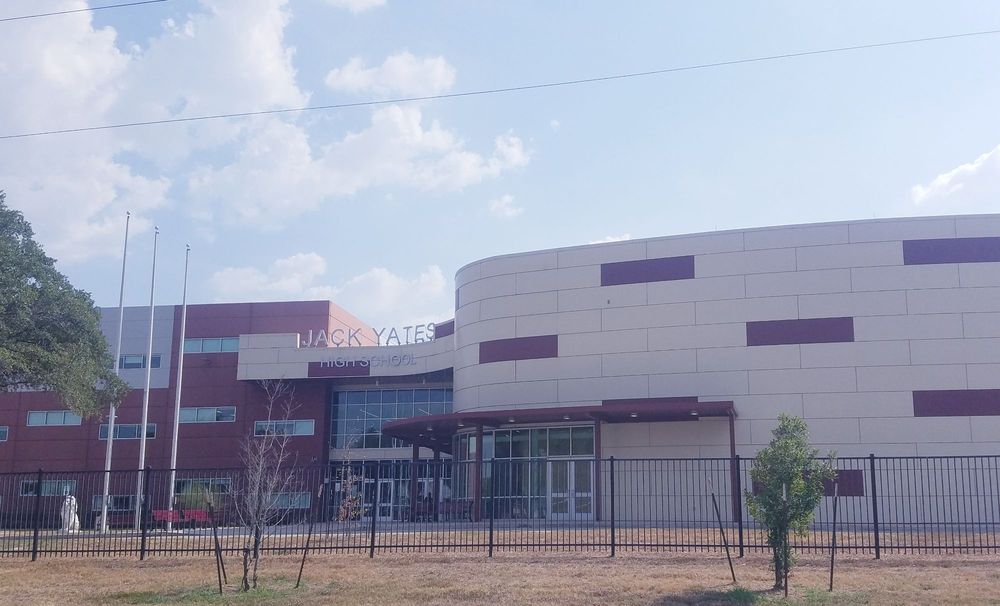 JACK YATES HIGH SCHOOL - 3703 Sampson St, Houston, Texas - Middle ...